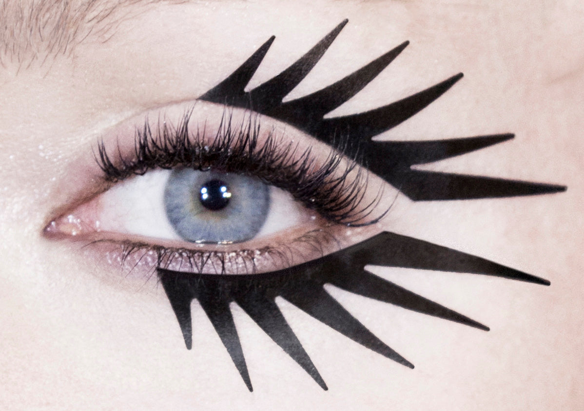 Stick-on eye flashes from MILY MAKE UP
